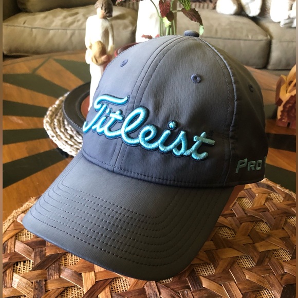Titleist | Accessories | Titleist Mens Golf Cap Made To Look Sun Faded ...